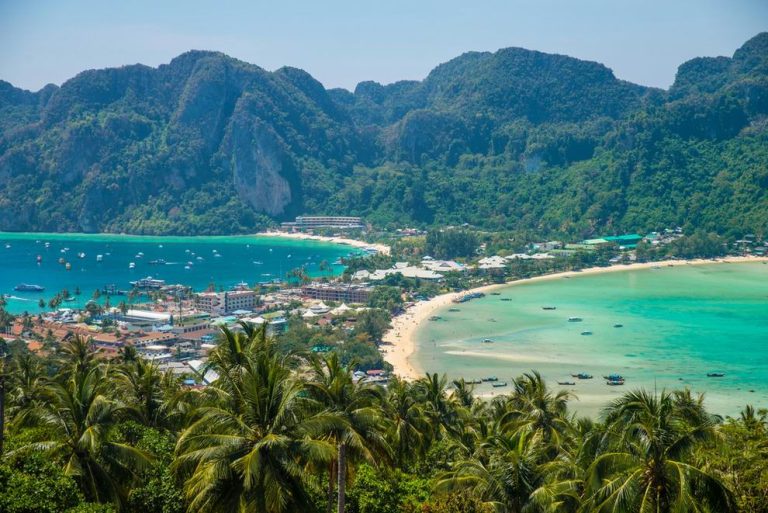 Phuket Thaiföld utazás - Phuket látnivalók, nyaralás - Irány Ázsia